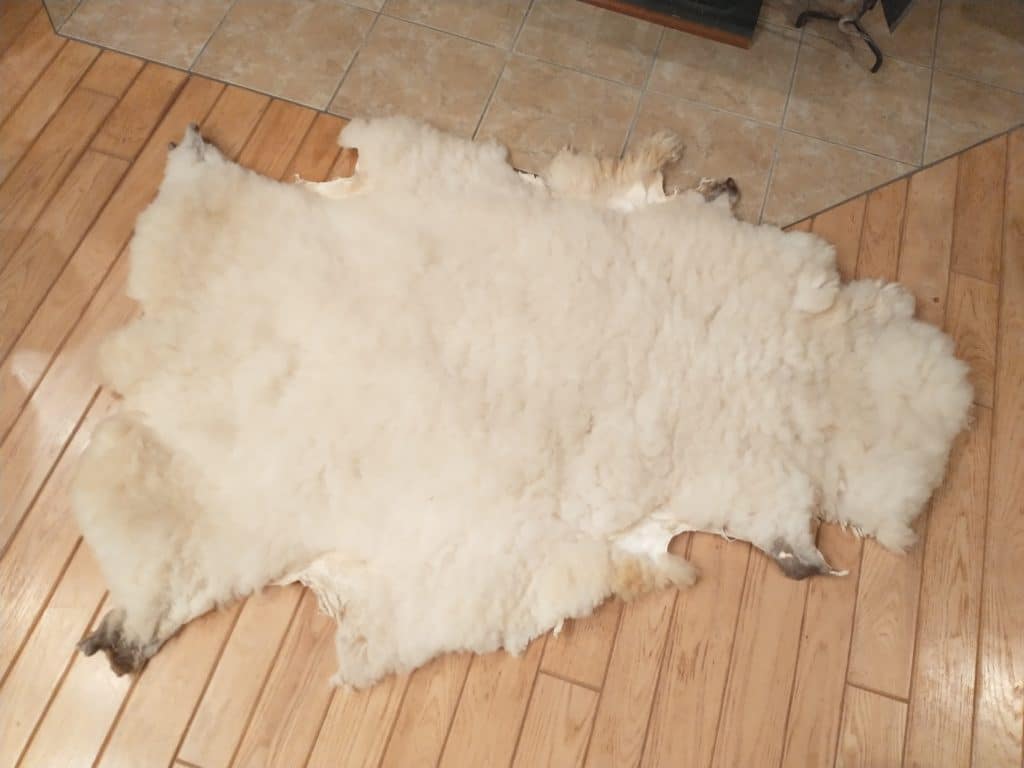 Sheepskin Throw, Long Fluffy - NSHF